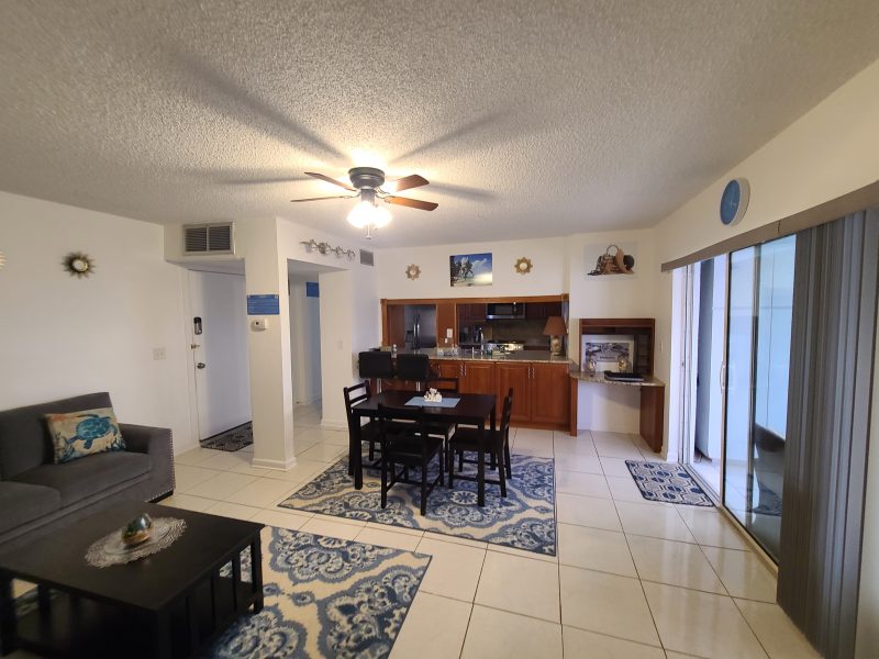 ROYAL REX- Beach Bay – Royal Rexhost Resorts