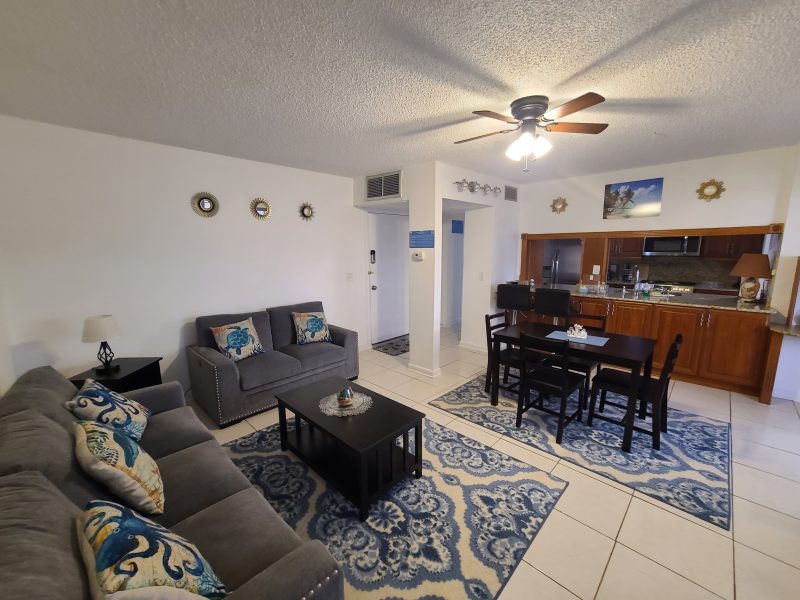 ROYAL REX- Beach Bay – Royal Rexhost Resorts